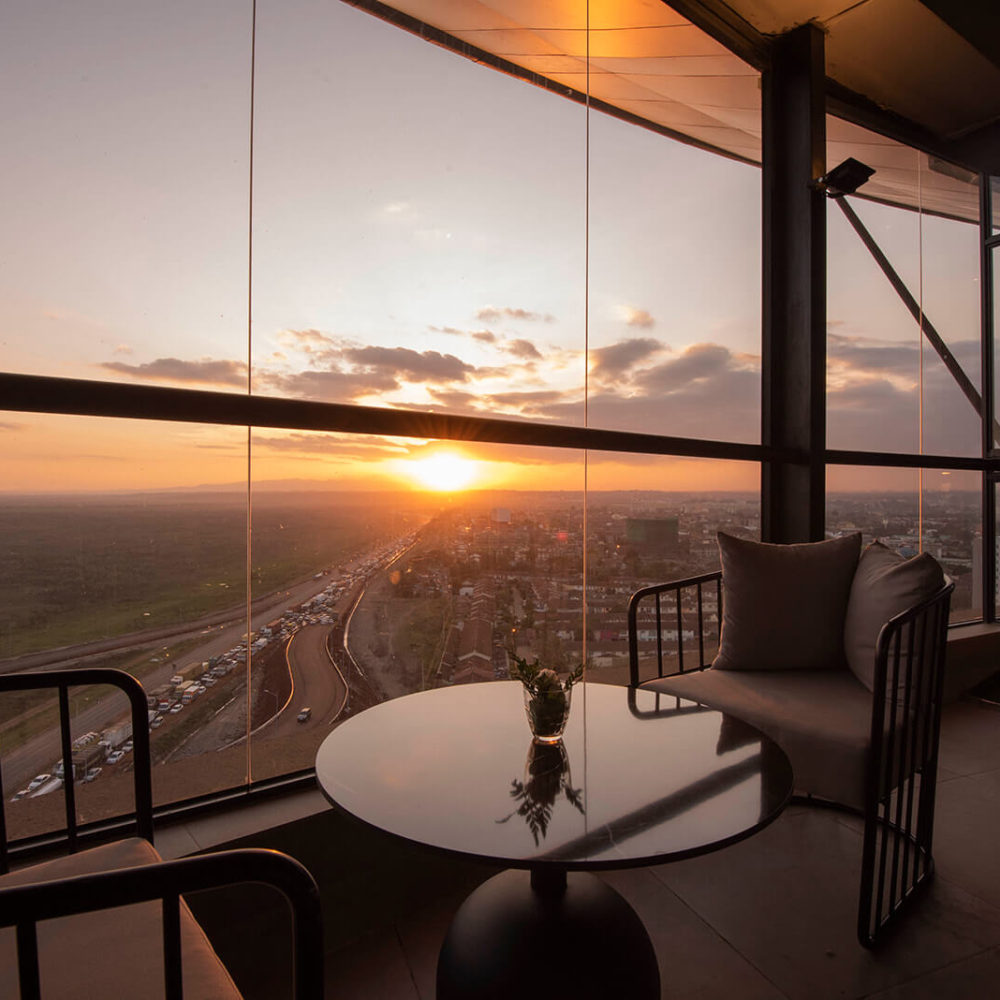 SUNSET LOUNGE - Fifteen Rooftop